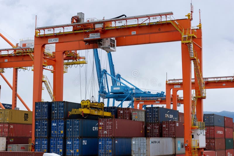 Container Loading and Unloading Needs on the Periphery of the Terminal ... Container Loading and Unloading Needs on the Periphery of the Terminal ...