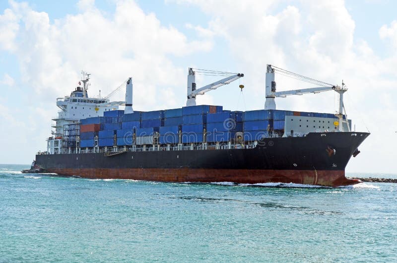 Container Ship Approaching Port of Miami Stock Image - Image of inlet ...
