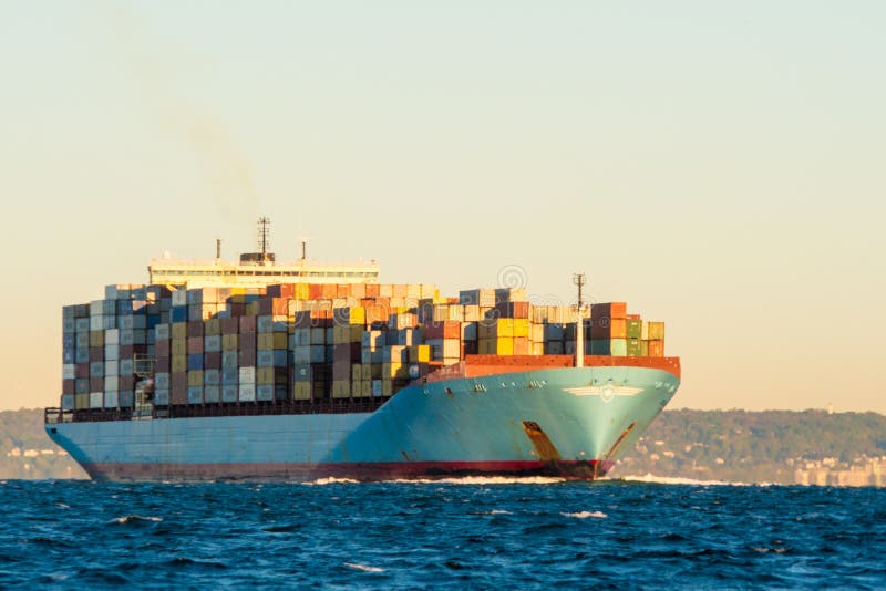 Container ship editorial stock image. Image of city - 133063764