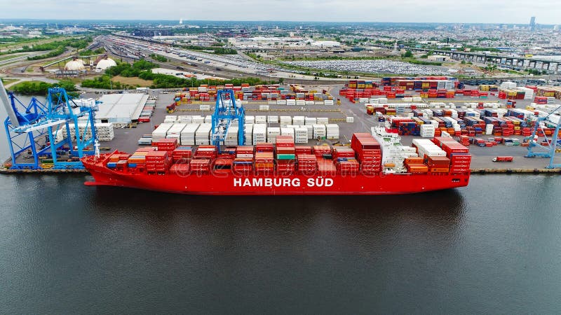 Container Ship Delaware River Editorial Stock Photo - Image of cargo ...