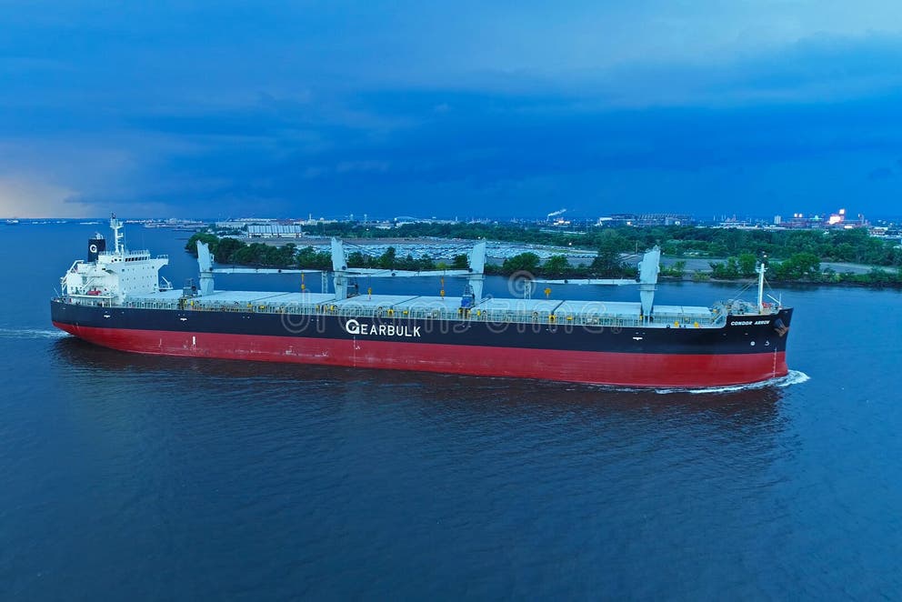 Container Ship Delaware River Editorial Photo - Image of cargo, ship ...