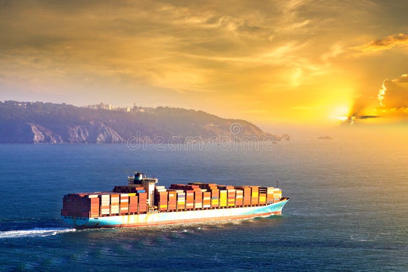Container Ship in San Francisco Bay Stock Photo - Image of cargo ...