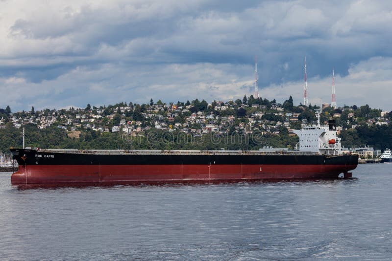 Container Ship in Seattle, Washington Editorial Image - Image of harbor ...