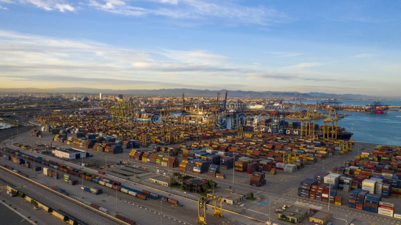 Containers in the Cargo Port Editorial Image - Image of capitan, cargo ...
