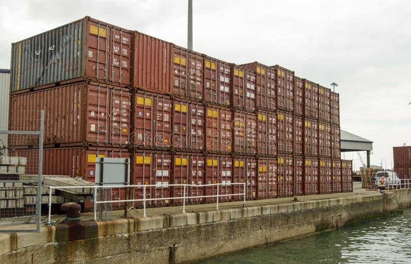 Containers, Southampton Docks Editorial Stock Image - Image of ...