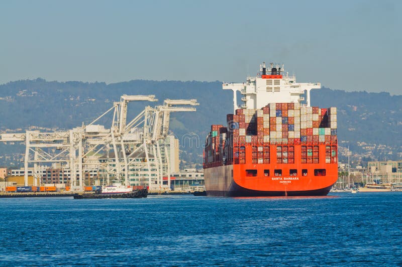 Containerschiff in Oakland-Hafen Redaktionelles Foto - Bild von ...