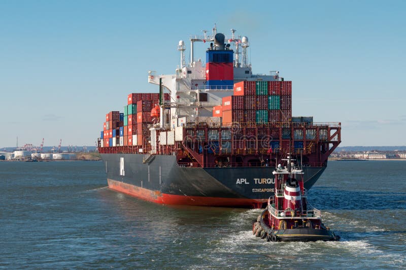 Containerschip Op De Rijn-Rivier, Duitsland Redactionele Afbeelding ...