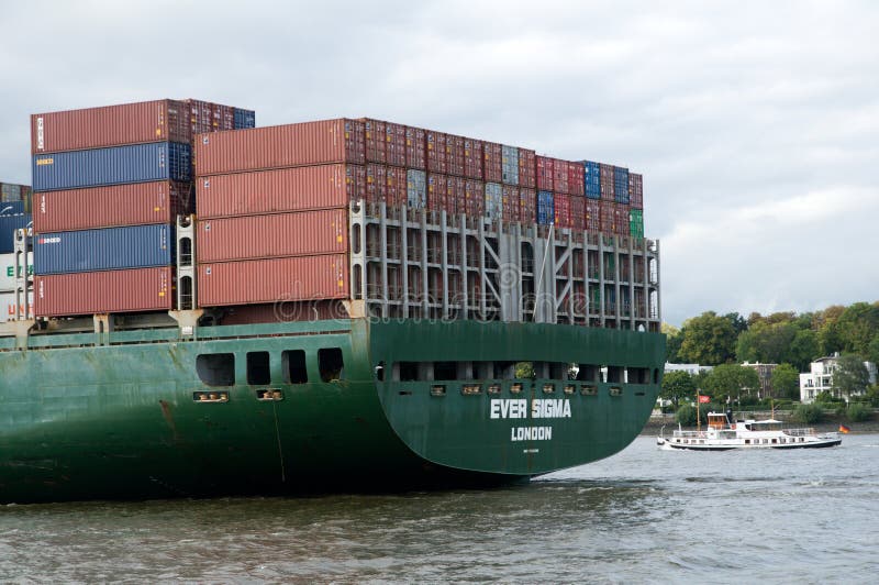 Containership in port editorial image. Image of goods - 35071380