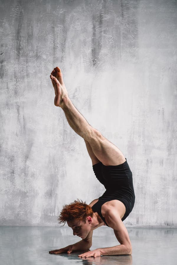 Female Dancer Practising Contemporary Dance Stock Photo - Image of ...