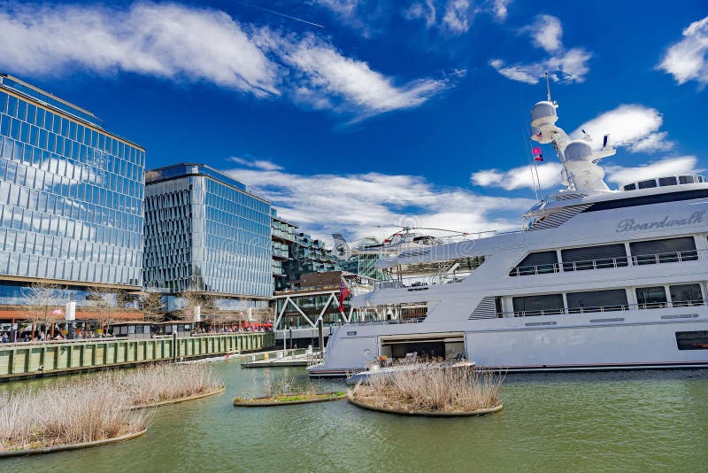 Contemporary Mixed-use Development on the Southwest Waterfront Wharf ...