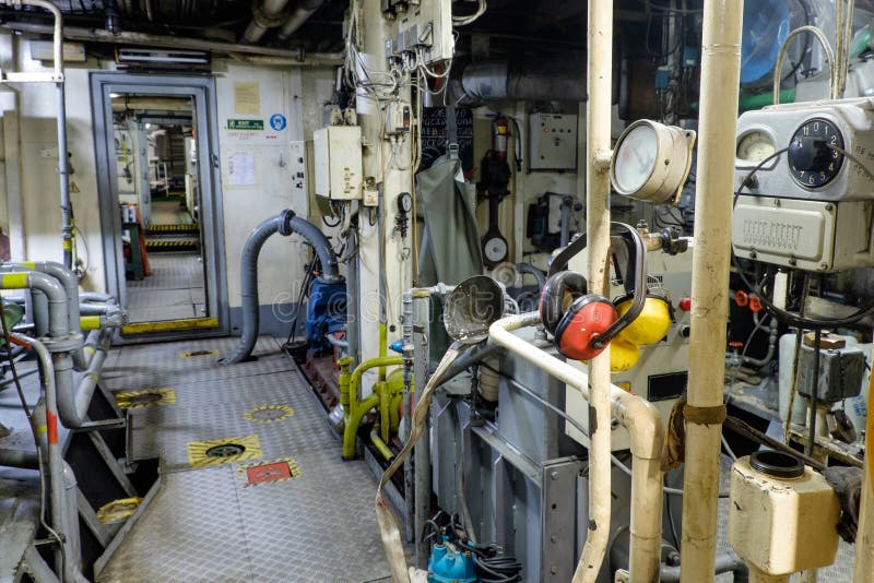 Control Room of an Extra Large Retro Ship Stock Image - Image of ship ...