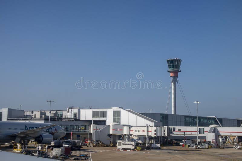 The Control Tower at Heathrow Airport in London Editorial Photography ...