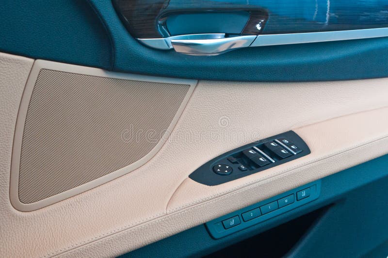 Controle Switchs Em Um Carro Foto de Stock - Imagem de potência ...