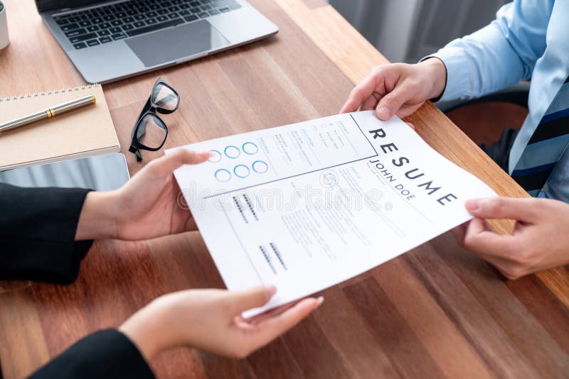 Conversational Job Interview between Interviewer and Candidate ...