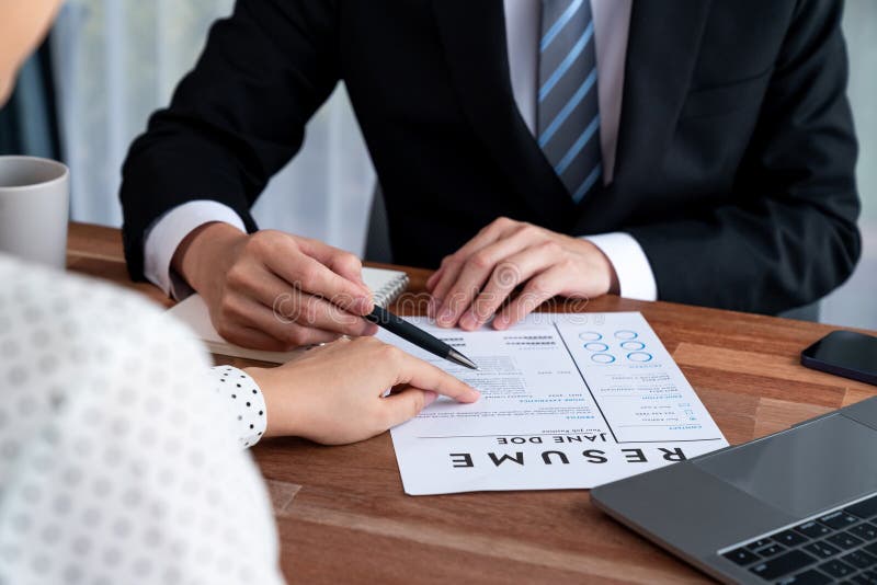 Conversational Job Interview between Interviewer and Candidate ...