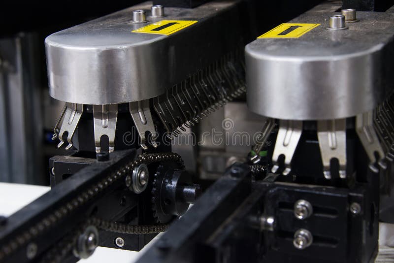 Conveyor Chain Automatic Soldering Machine Stock Photos - Free ...