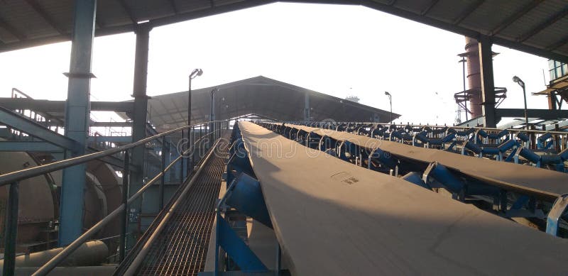 Gallery Conveyor Stock Photos - Free & Royalty-Free Stock Photos from ...