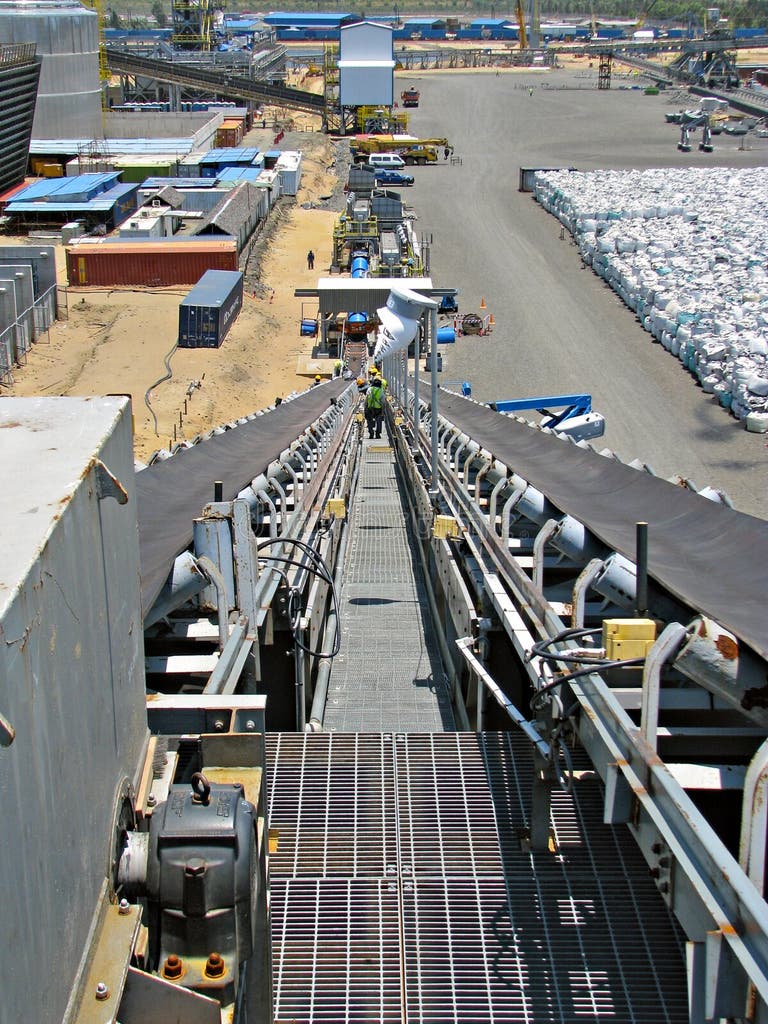 883 Manufacturing Conveyors Stock Photos - Free & Royalty-Free Stock ...