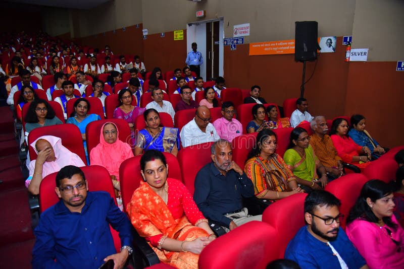 Convocation in the SVNIT Surat Editorial Stock Photo - Image of grad ...