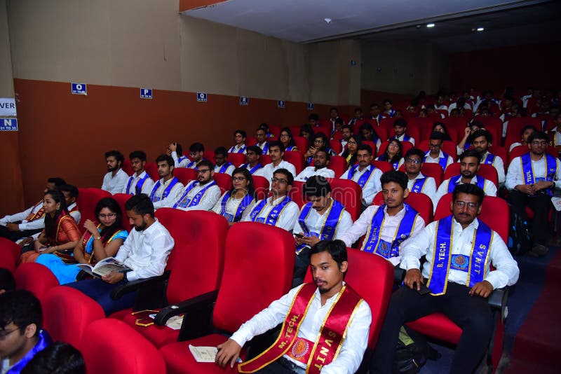 Convocation in the SVNIT Surat Editorial Image - Image of celebration ...