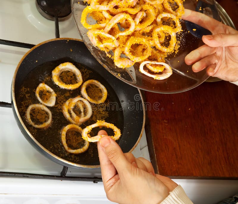 Cook Cooking Calamaries Rings Stock Photo - Image of cuddlefish, meal ...
