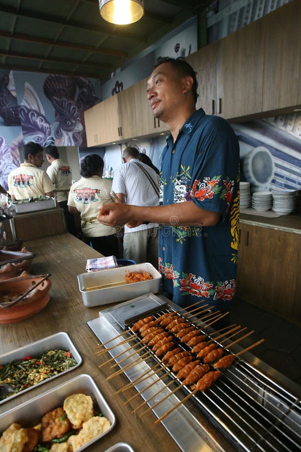 Cook editorial photography. Image of food, service, grilling - 44895467