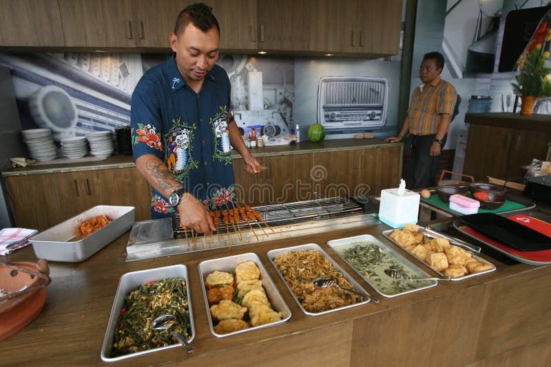 Cook editorial photography. Image of meal, cooking, java - 44895537