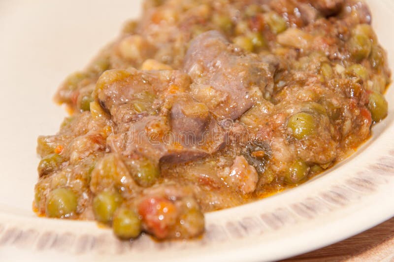 Cooked Green Peas and Chicken Liver Stock Image - Image of plate, stew ...