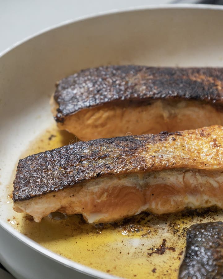 Cooked Salmon Filet in a White Pan CloseUp Stock Image - Image of ...