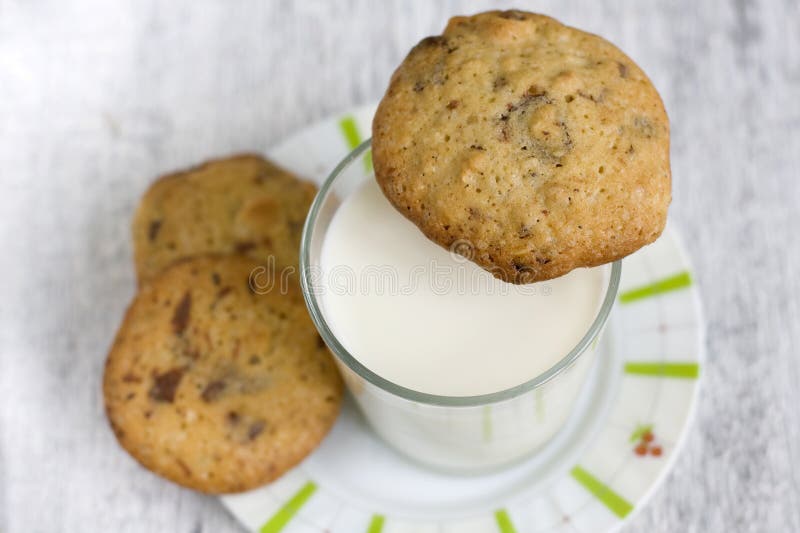 Cookies with Chocolate and Milk Stock Image - Image of milk, chip: 26814607