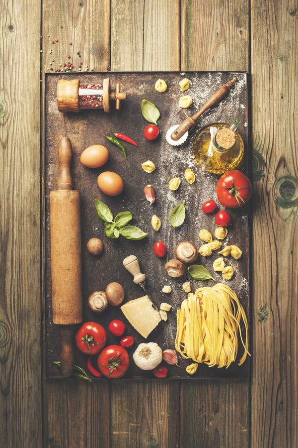 Cooking Background: Italian Ingredients on Rustic Baking Sheet Flat Lay ...