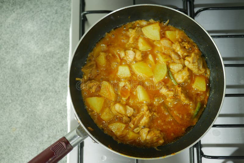 Cooking Chicken Curry in a Cooking Pan Stock Image - Image of cookery ...