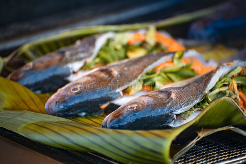 Cooking Fish on a Palm Leaf Stock Image - Image of dish, lunch: 339039829