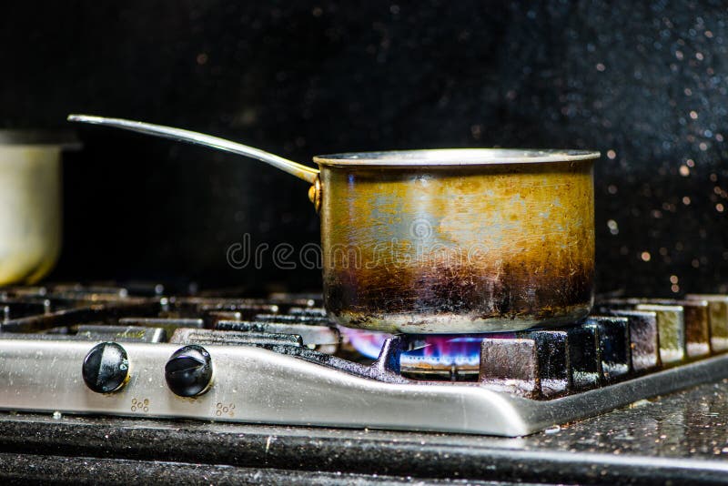 Cooking pot on stove stock image. Image of heat, steam - 5337003