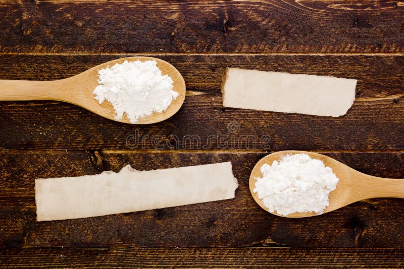 Cooking spoon with flour stock image. Image of brown - 49443629