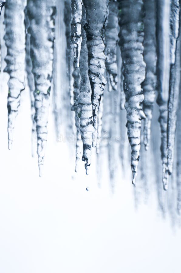 Cold Icicles Dripping Water Behind Niagara Falls Stock Photos - Free ...