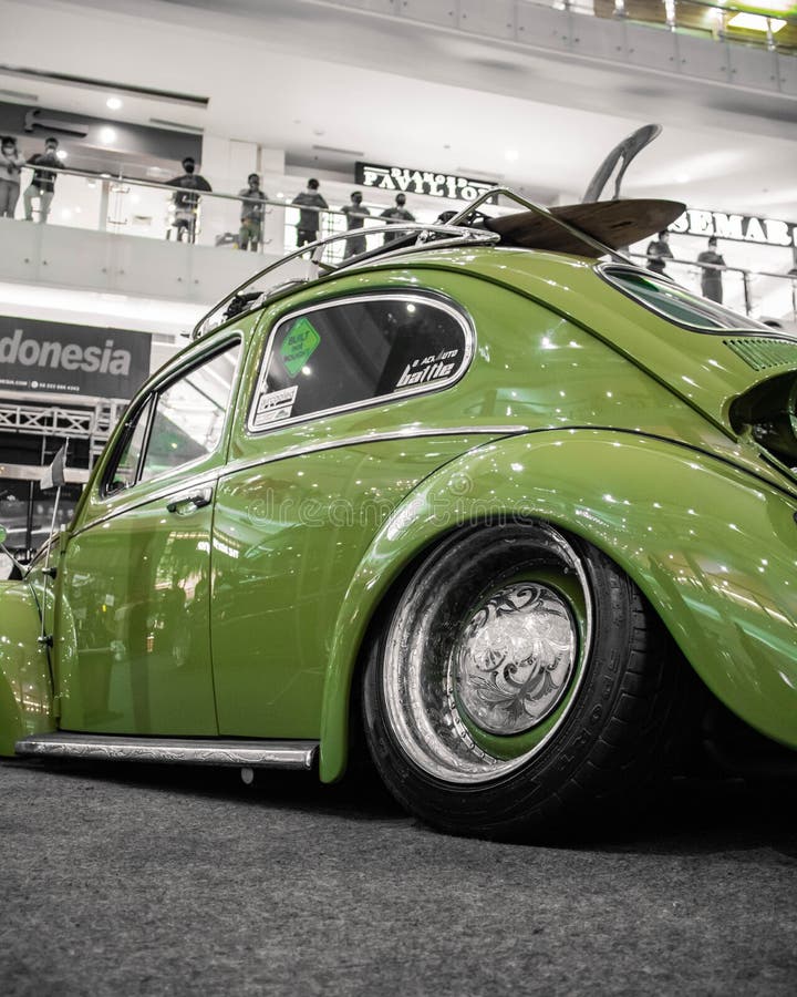 Cool side of a vw beetle editorial photography. Image of volkswagen ...