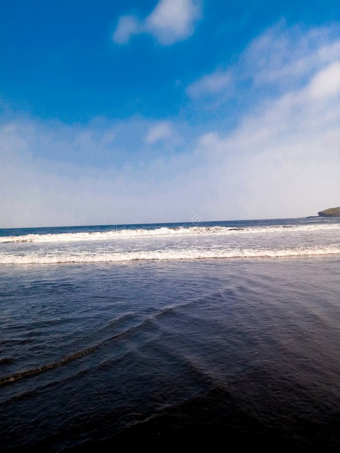 The Cool View of the Blue Sea with Calm Waves and Blue Sky Stock Image ...