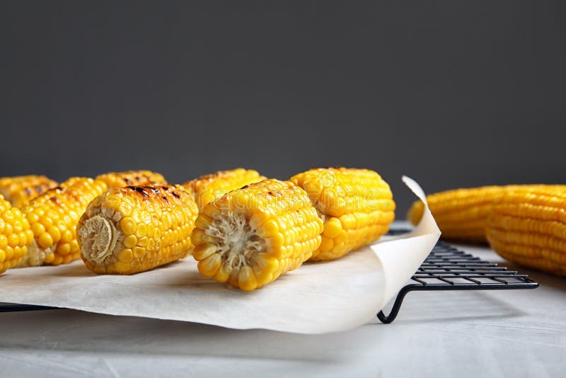 Cooling Rack with Grilled Corn Cobs Stock Image - Image of party ...