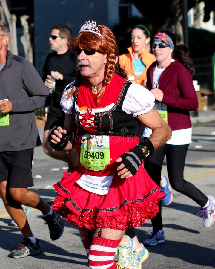 2015 Cooper River Bridge Run, Charleston, SC Editorial Image - Image of ...