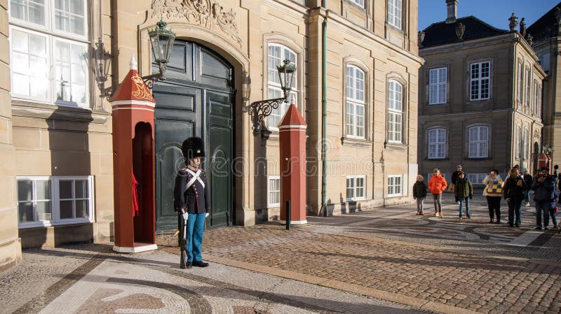 Royal Guard in Amalienborg Castle in Copenhagen Editorial Photography ...