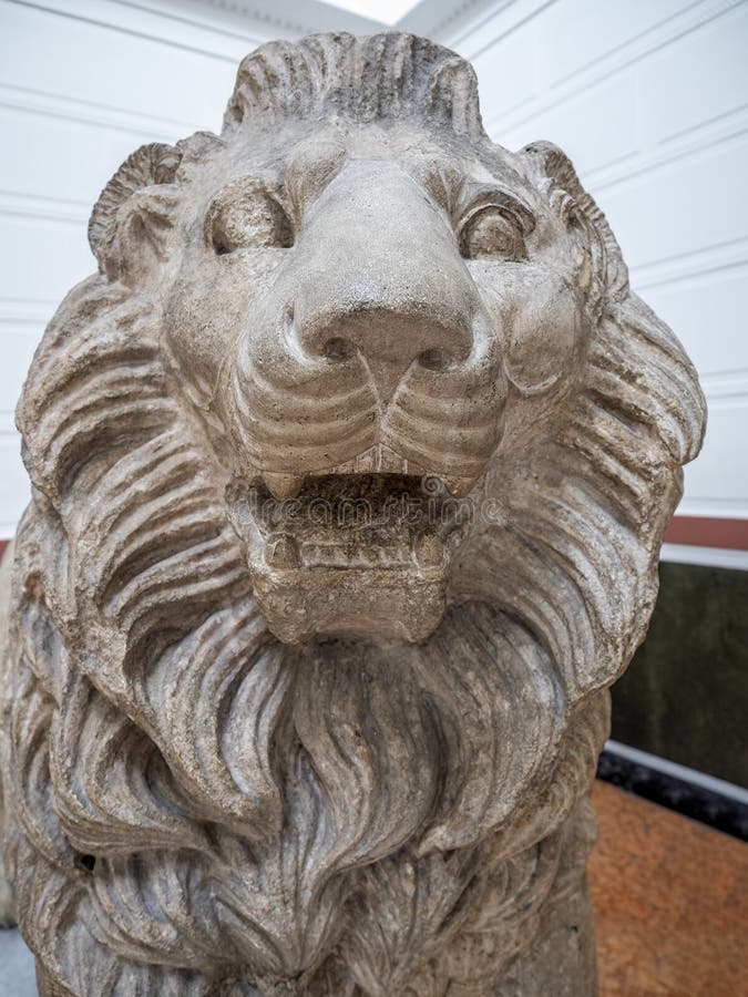 Stone Lion Sculpture in Close-up Editorial Photo - Image of museum ... Stone Lion Sculpture in Close-up Editorial Photo - Image of museum ...
