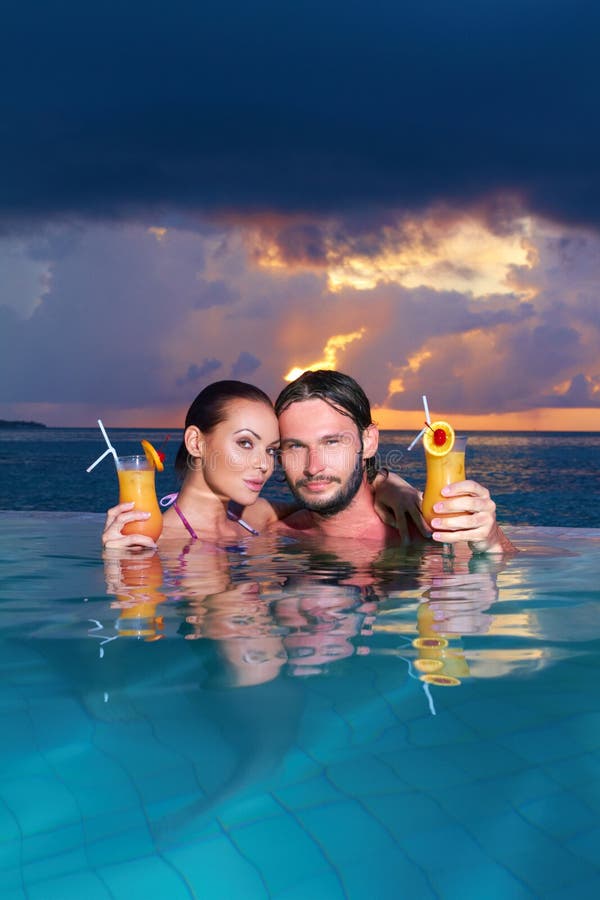 Copile en Maldives imagen de archivo. Imagen de muchacho - 14023191