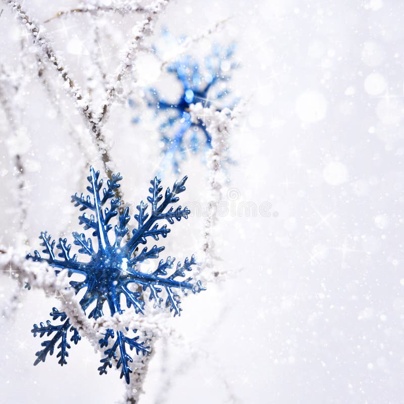 Copo de nieve grande. imagen de archivo. Imagen de oscurecer - 27871875