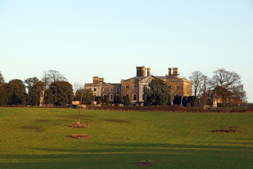 Copped Hall Manor editorial photography. Image of field - 48472177