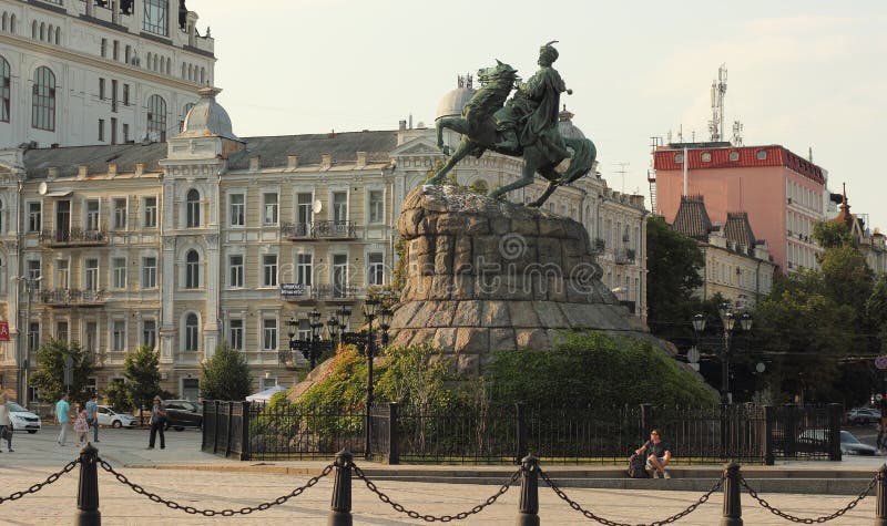 Copper monument editorial stock image. Image of celebrate - 56782379