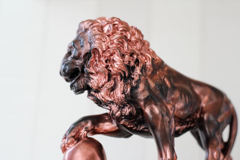 The Copper Statue of a Lion Stock Image - Image of history, power ...