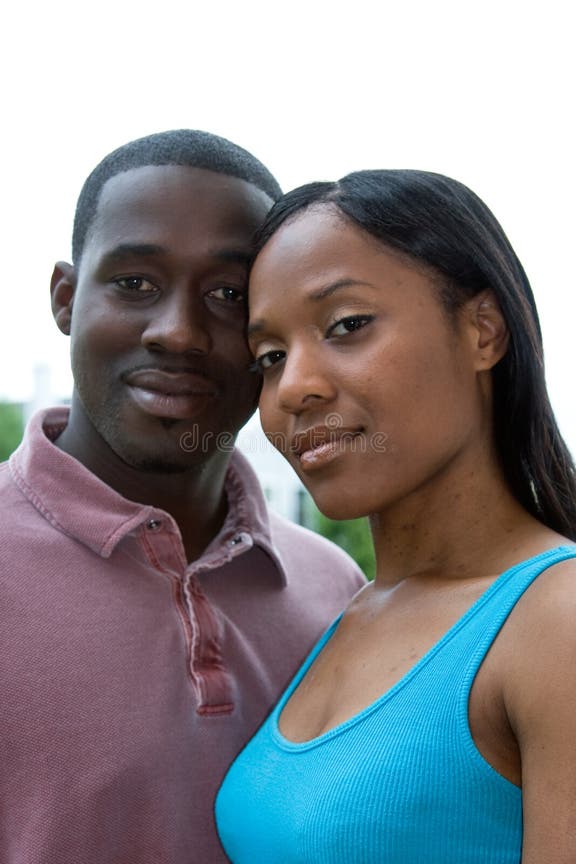 Coppie Nell'abbraccio - Verticale Fotografia Stock - Immagine di ...