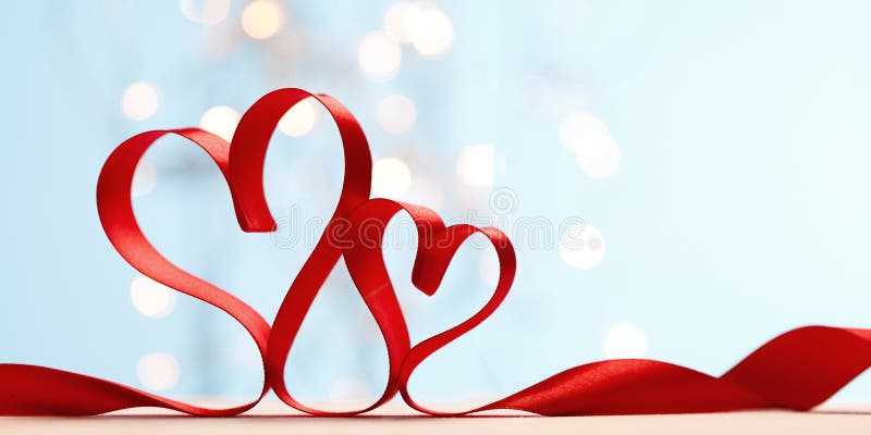 Corazones Hechos De Cinta Roja. Tarjeta De Valores Foto de archivo ...