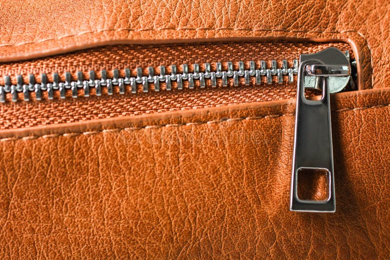 Corchete del metal foto de archivo. Imagen de nadie - 129798958